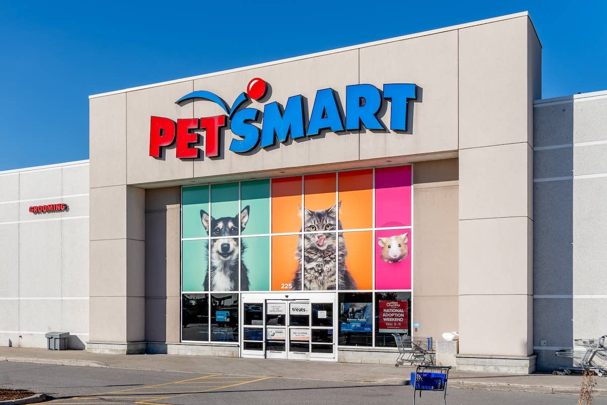 Is Petsmart Open on Labor Day? 2025 Holiday Hours - Parade Pets