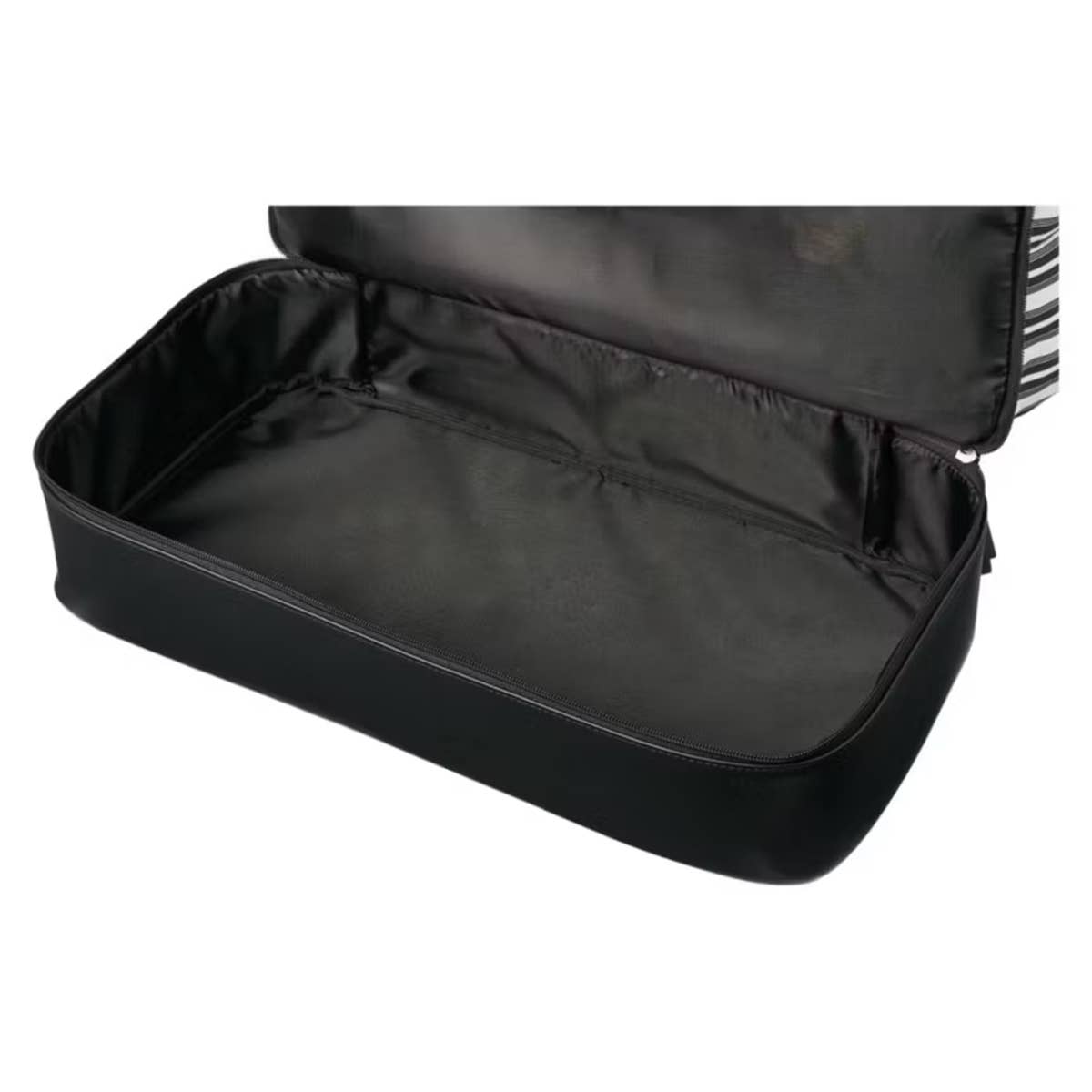 Aldi's Spacious $30 Duffel Bag Is Perfect for Weekend Trips - Parade Pets