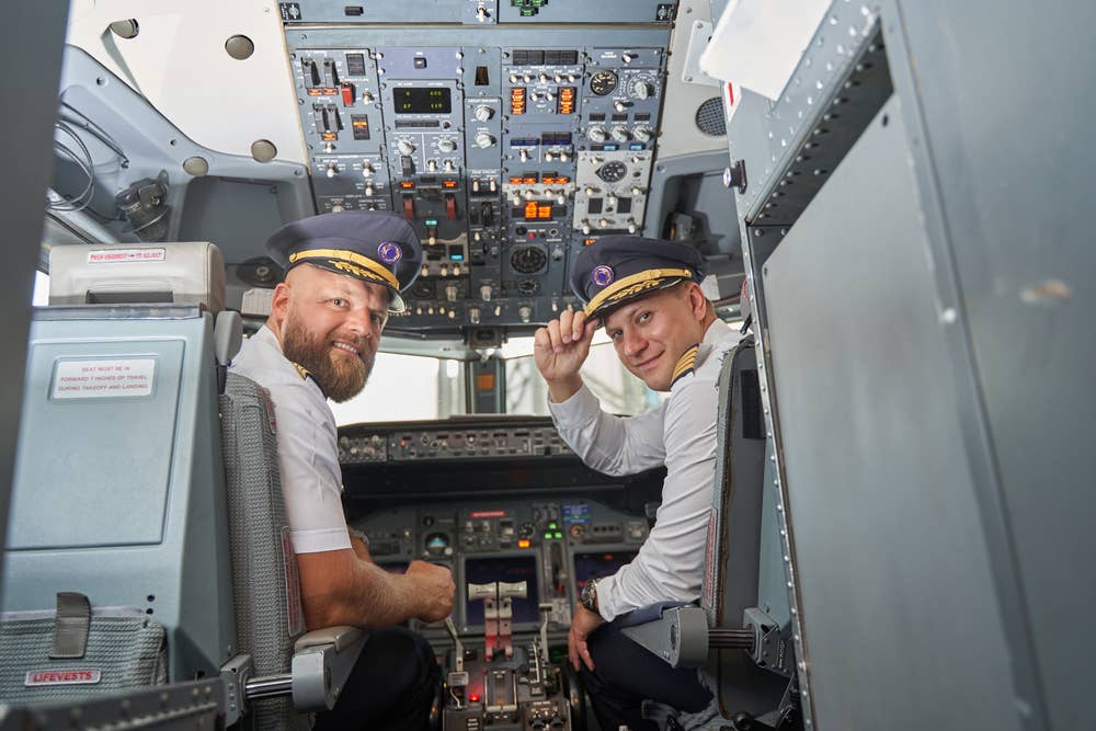 Pilots Go Viral for Making 'Cat Meows and Dog Barks' and the Internet ...