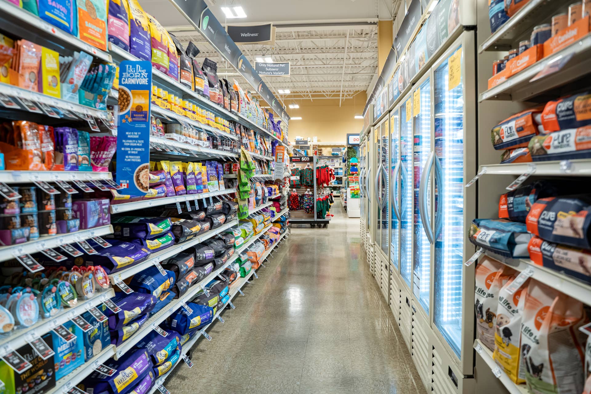Raw Chicken Dog Food Recalled Nationwide for Salmonella Risk - Parade Pets