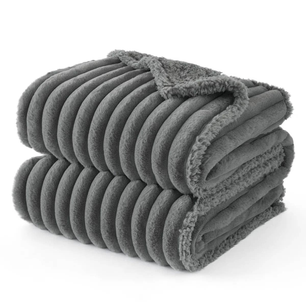 Soft Waterproof Dog Blanket Gives Pets Cozy Royalty-Level Comfort ...