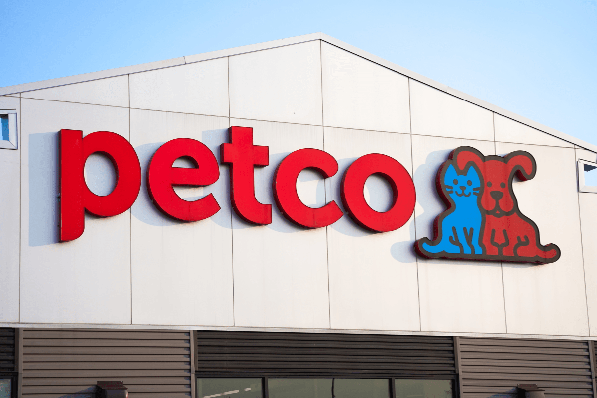 Is Petco Open on Christmas Day? 2025 Holiday Hours - Parade Pets